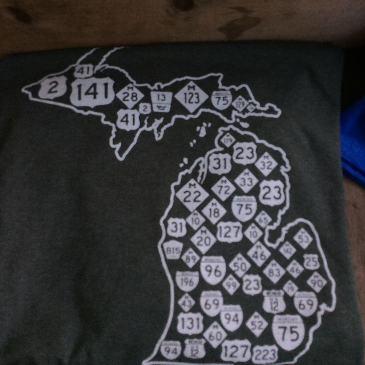 Michigan State Highway Signs Shirt – Applecore General Store